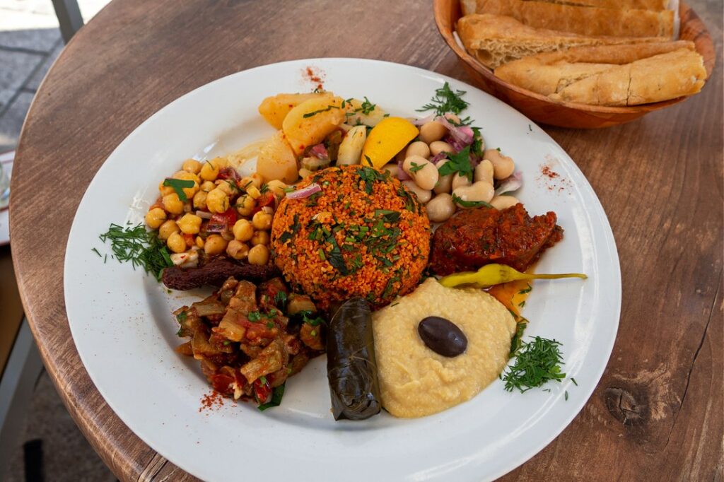 Lolu Vegetarisches Und Veganes Restaurant